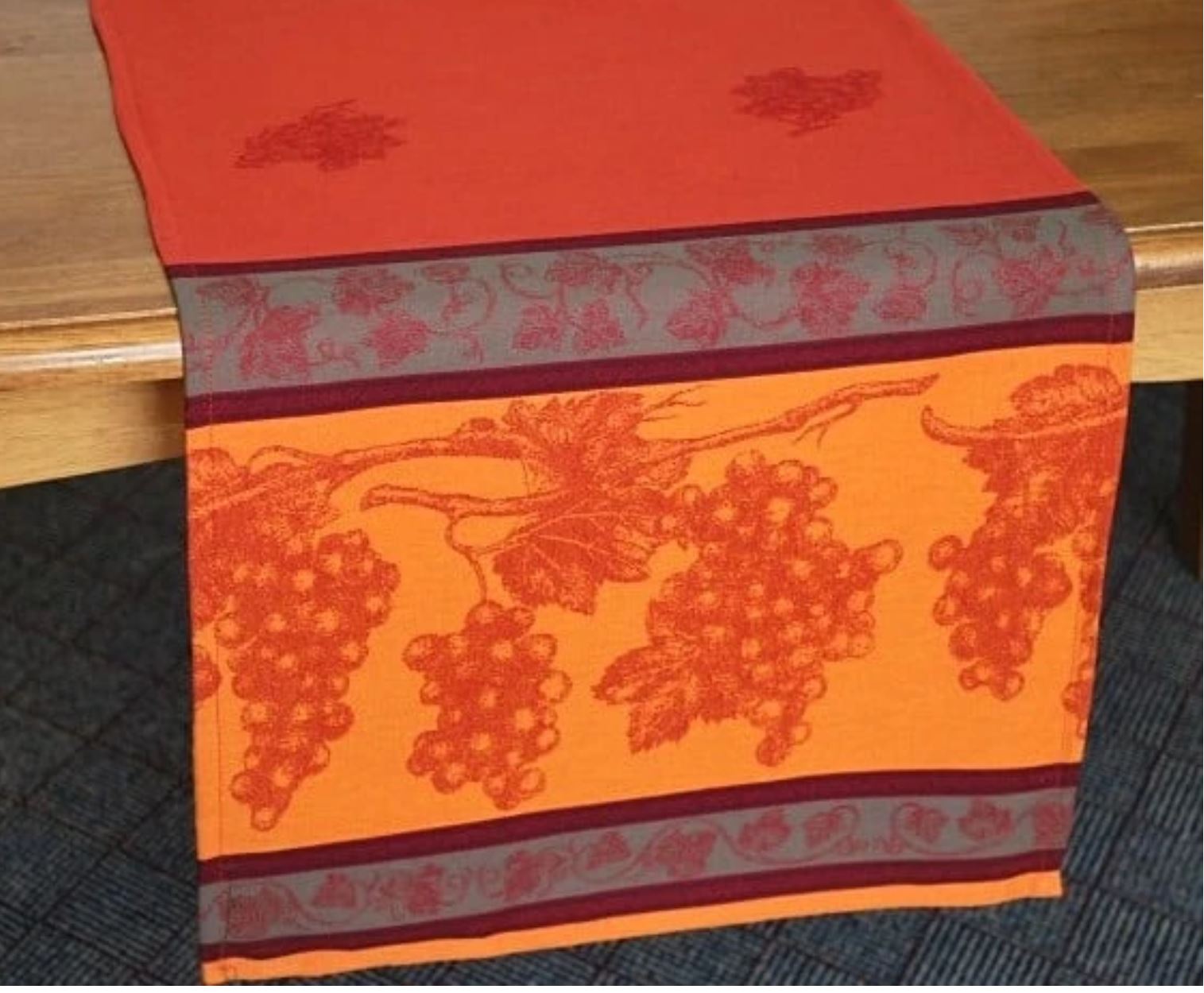 Le Cluny French Country Table Runners – Au Bon Goût Boutique